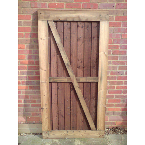 We Stock Entrance & Side Gates in Hertfordshire & Buckinghamshire